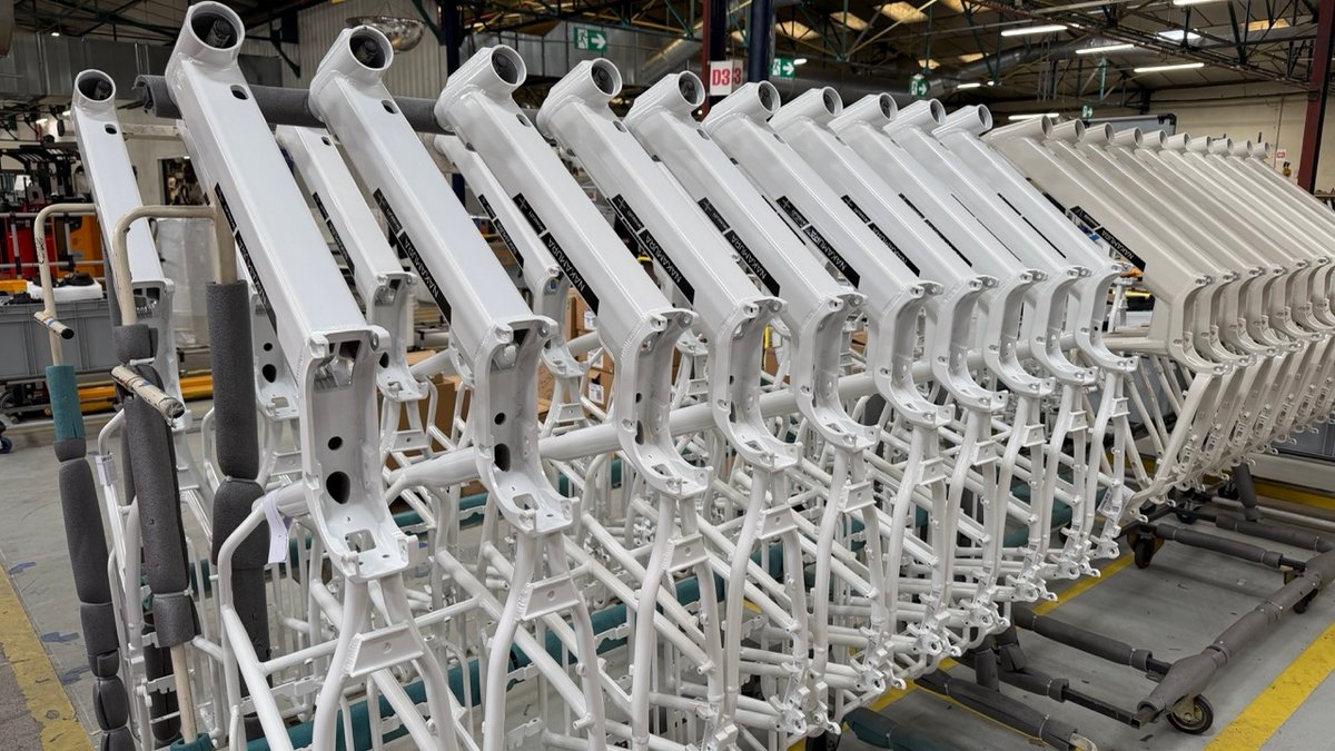 Comment Intersport fabrique ses vélos ? Notre visite au coeur de la ...
