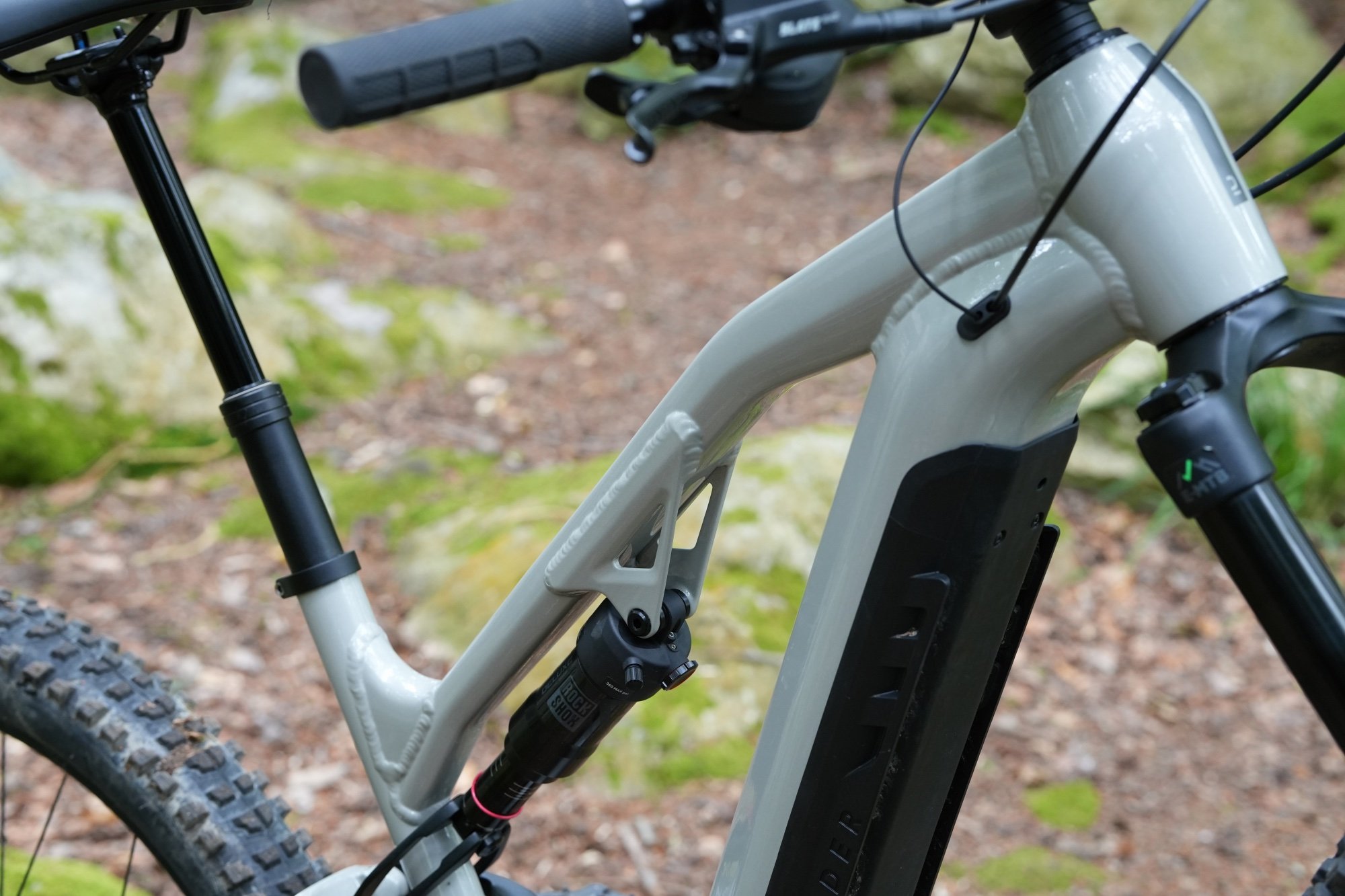 Test VTT électrique Rockrider E-FEEL 700 S : Decathlon muscle son jeu ...