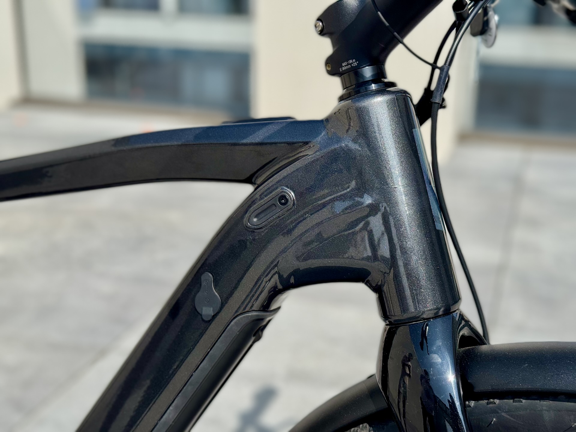 Nakamura Crosslite: 1 599 € en soldes, vélo électrique urbain à courroie