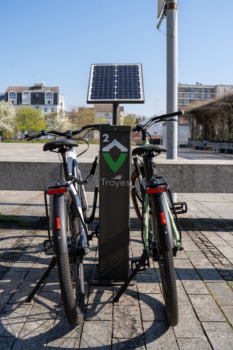 V-Lock: la borne autonome pour garer son vélo